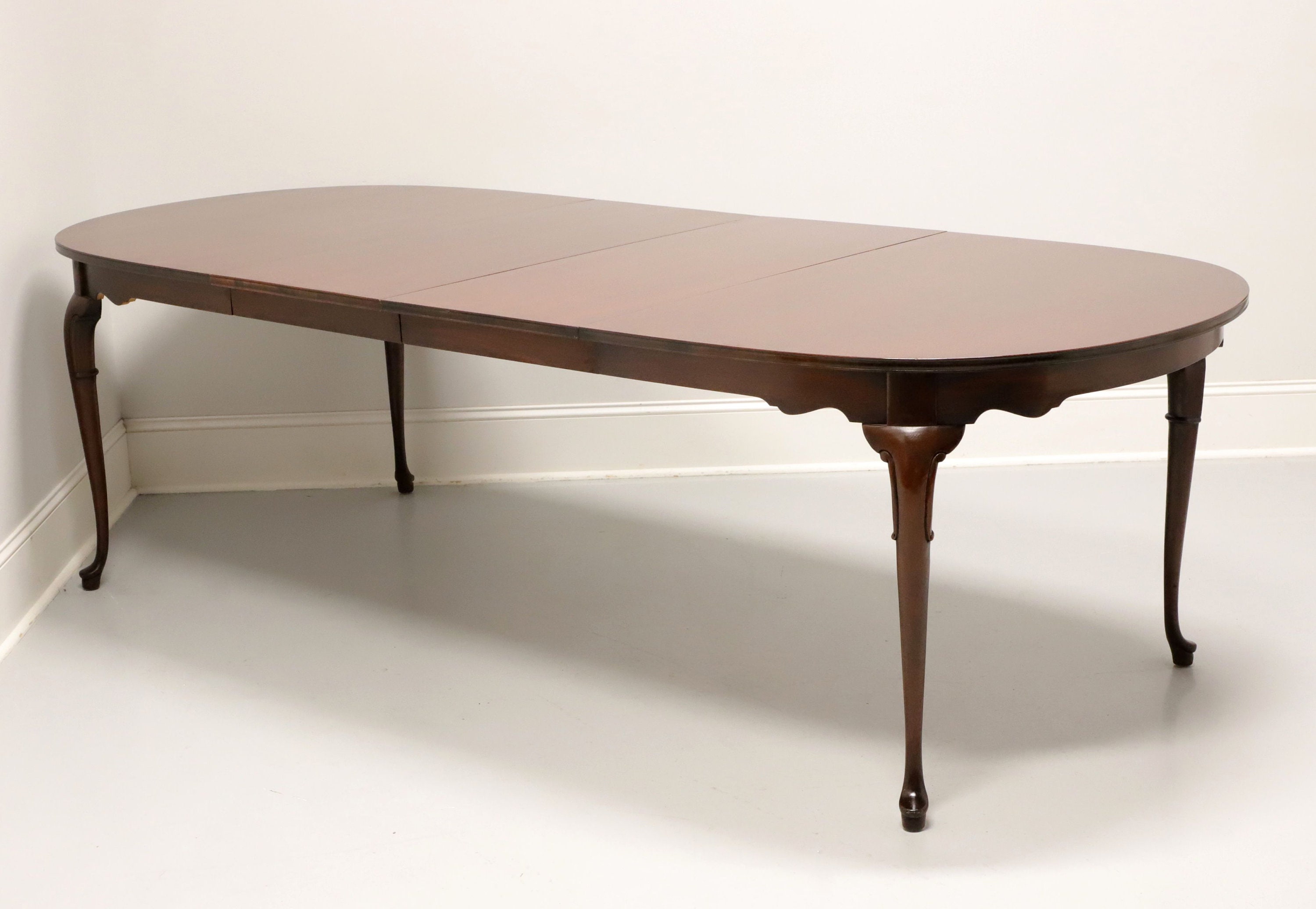 Queen anne dining table store