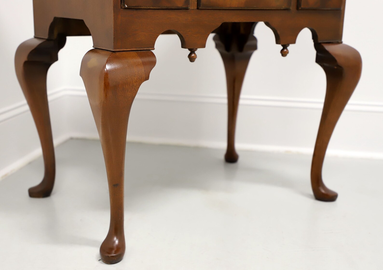 BEVAN FUNNELL Reprodux Flame Mahogany Queen Anne Entry Console Table - Etsy