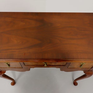 BAKER Inlaid Mahogany Queen Anne Style Side Table - Etsy