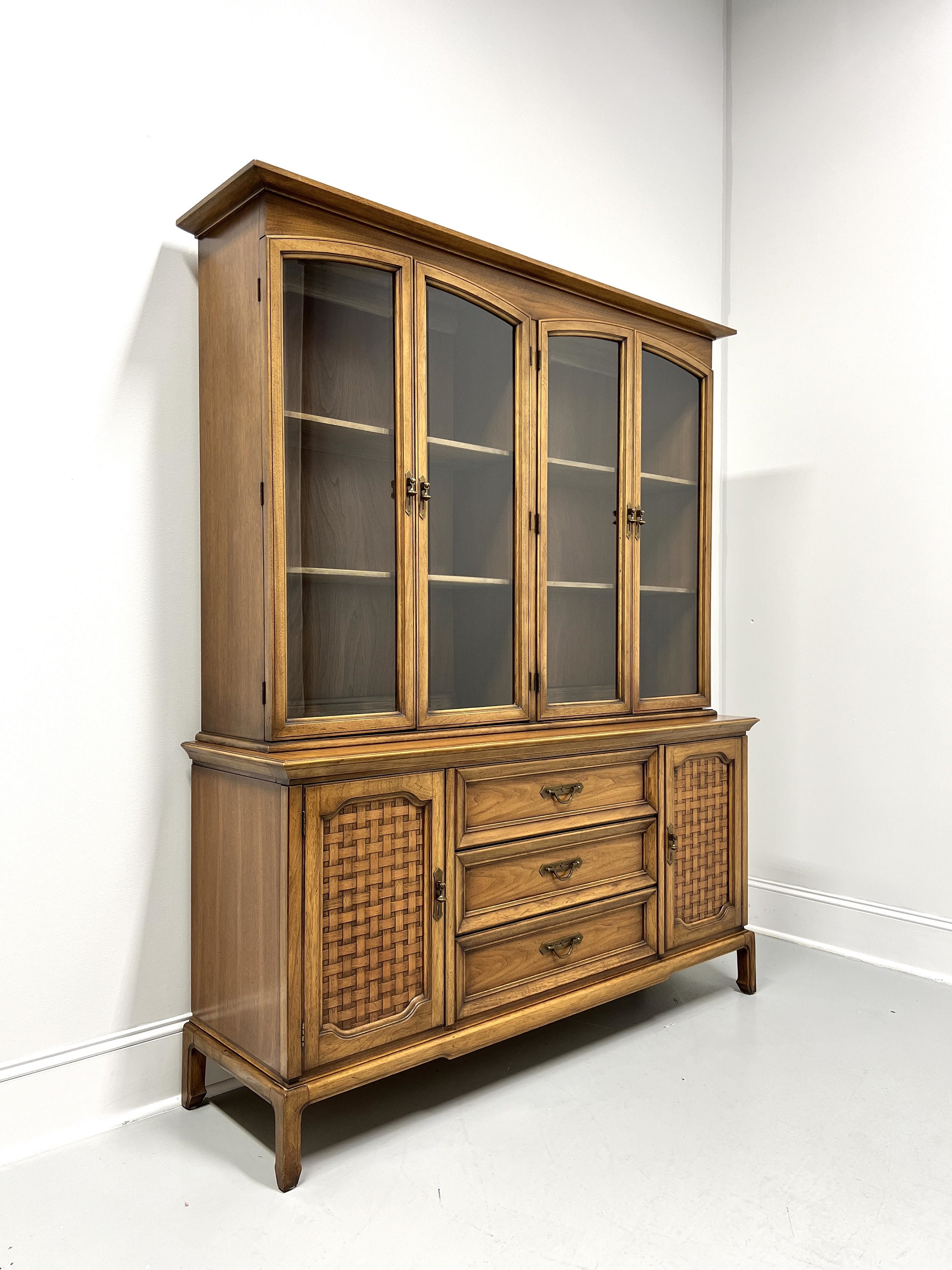 Thomasville cherry china cabinet store