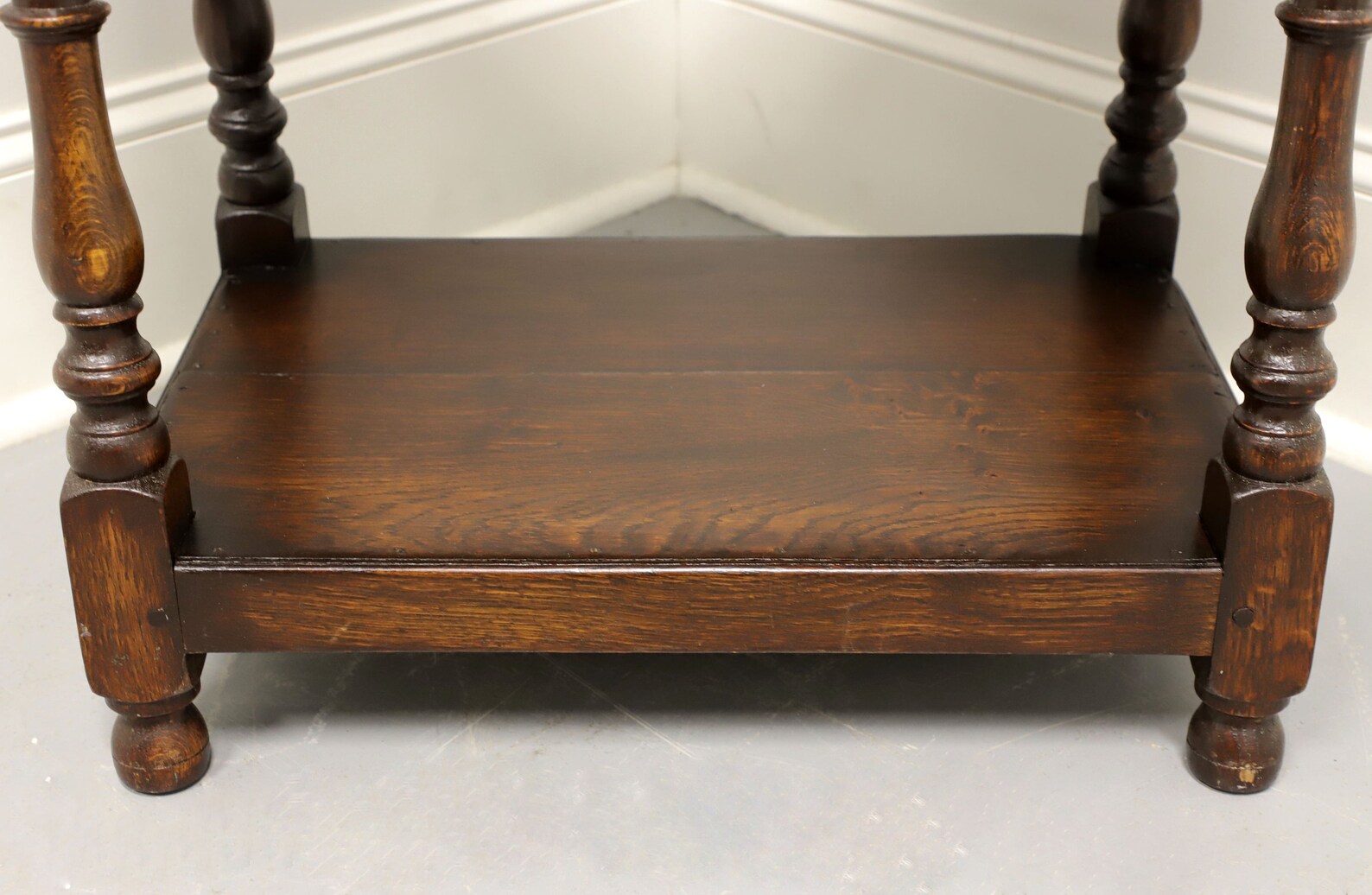 Antique Tiger Oak Colonial Accent Table - Etsy