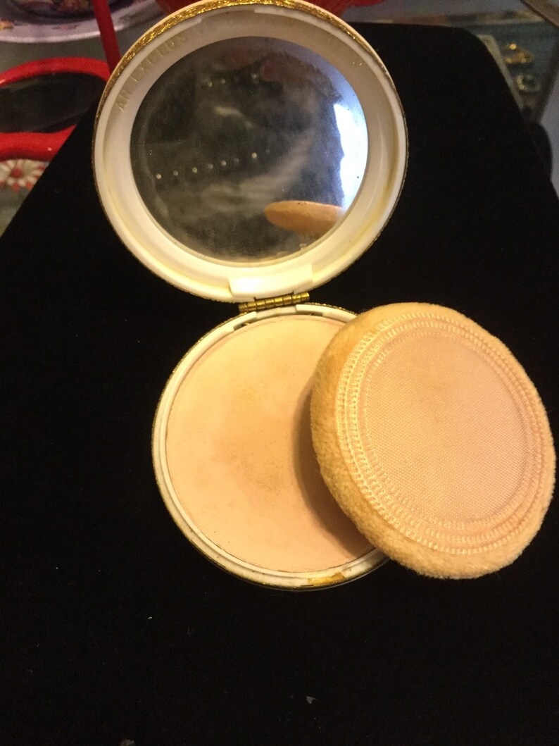 Pretty Powder Compact - Etsy
