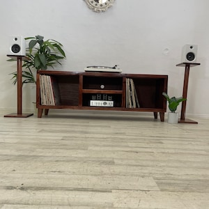 The Straight up Round Speaker Stand Match to Your Unit and Enhance the ...