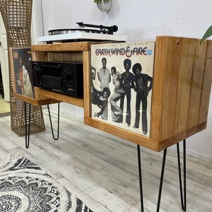 Record Player Table Record Store Furniture Flip Through Vinyl Records ...