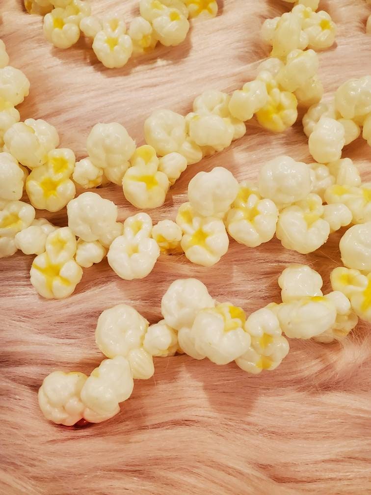 Awesome Vintage Blow Mold Popcorn Garland-2 Large | Etsy