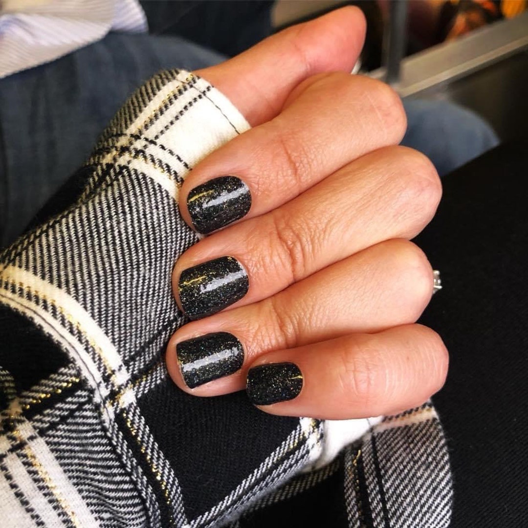 FLASH SALE Only in Vegas Retired Color Street Black Nail Polish Strips ...