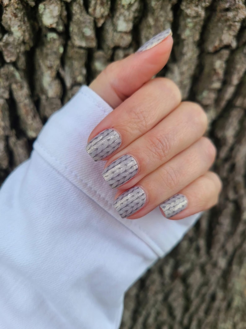 SALE!! Cozy Comfort (gray and White Woven Printed) Color Street Nail ...