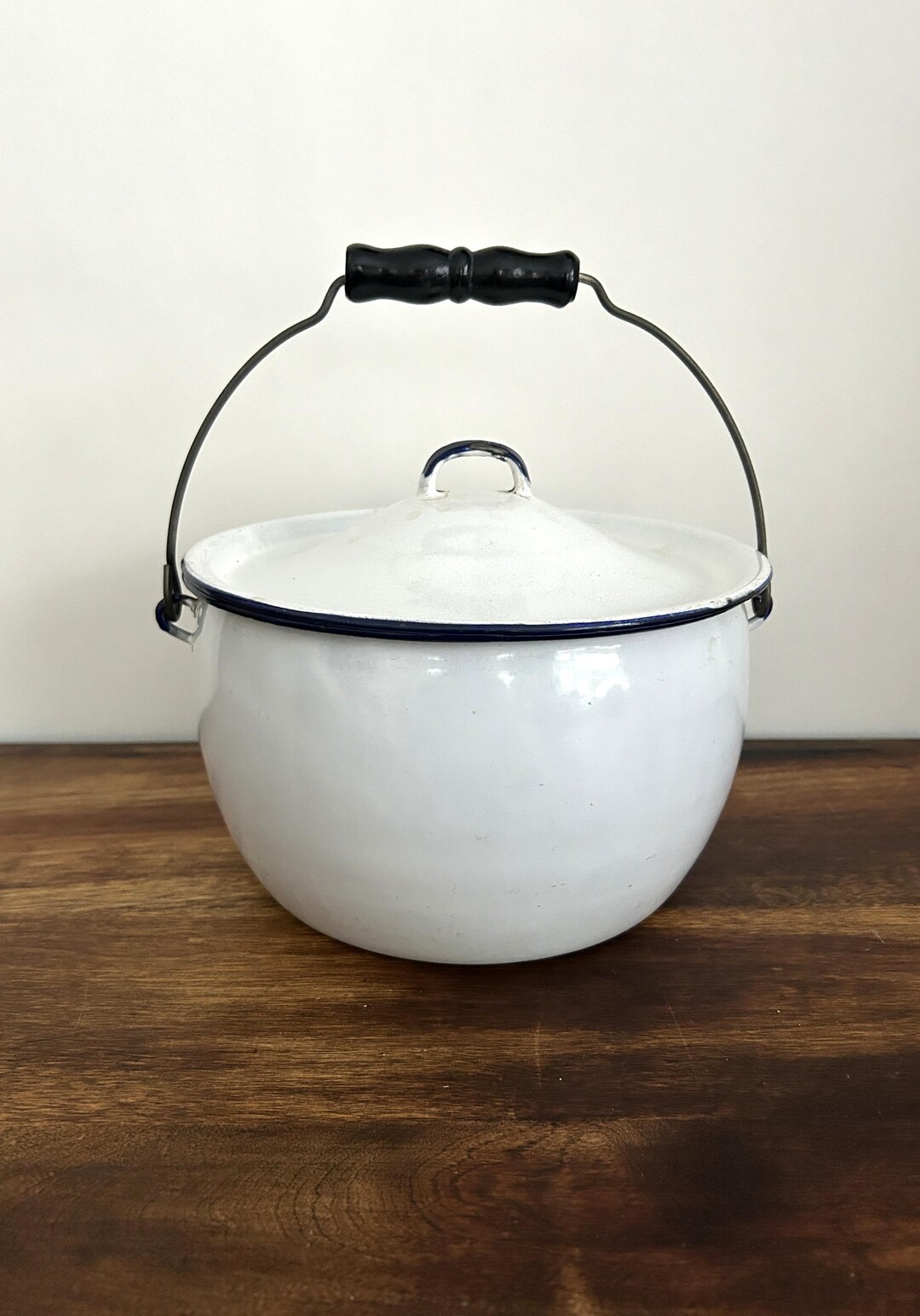 Vintage Enamelware Pot--enameled Stock Pot With Lid, Wire Bale Wood ...