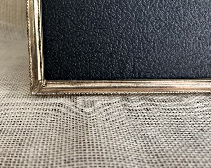 Vintage 8 X 10 Gold Metal Picture Frame--8 X 10 Gold Tabletop Easel ...