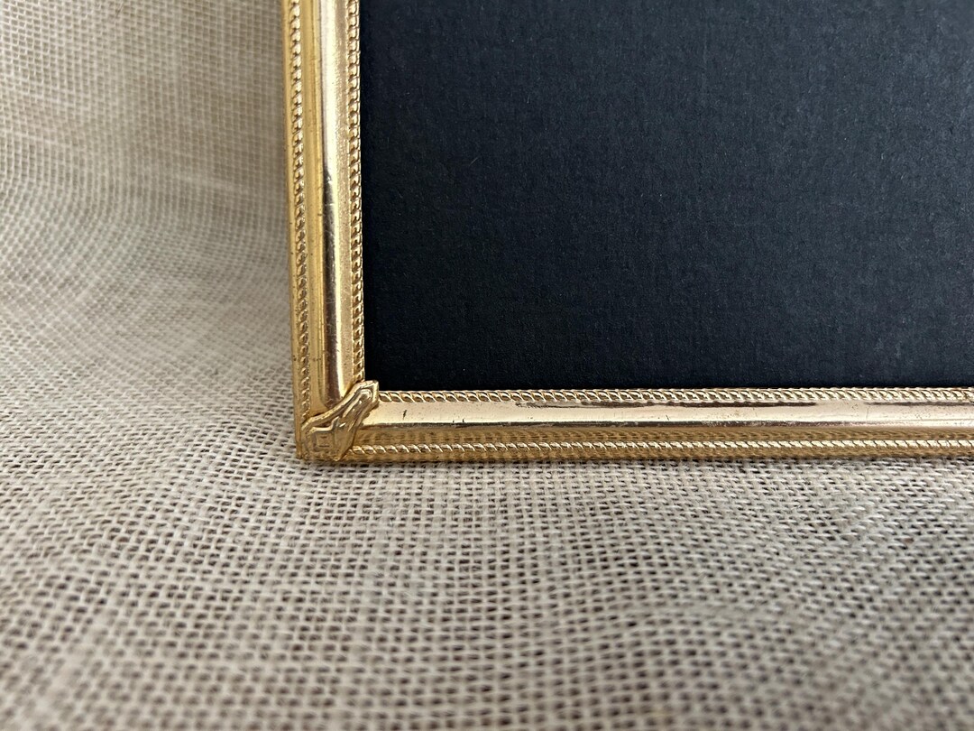 Vintage 8 X 10 Gold Metal Picture Frame--8 X 10 Gold Tabletop Easel ...