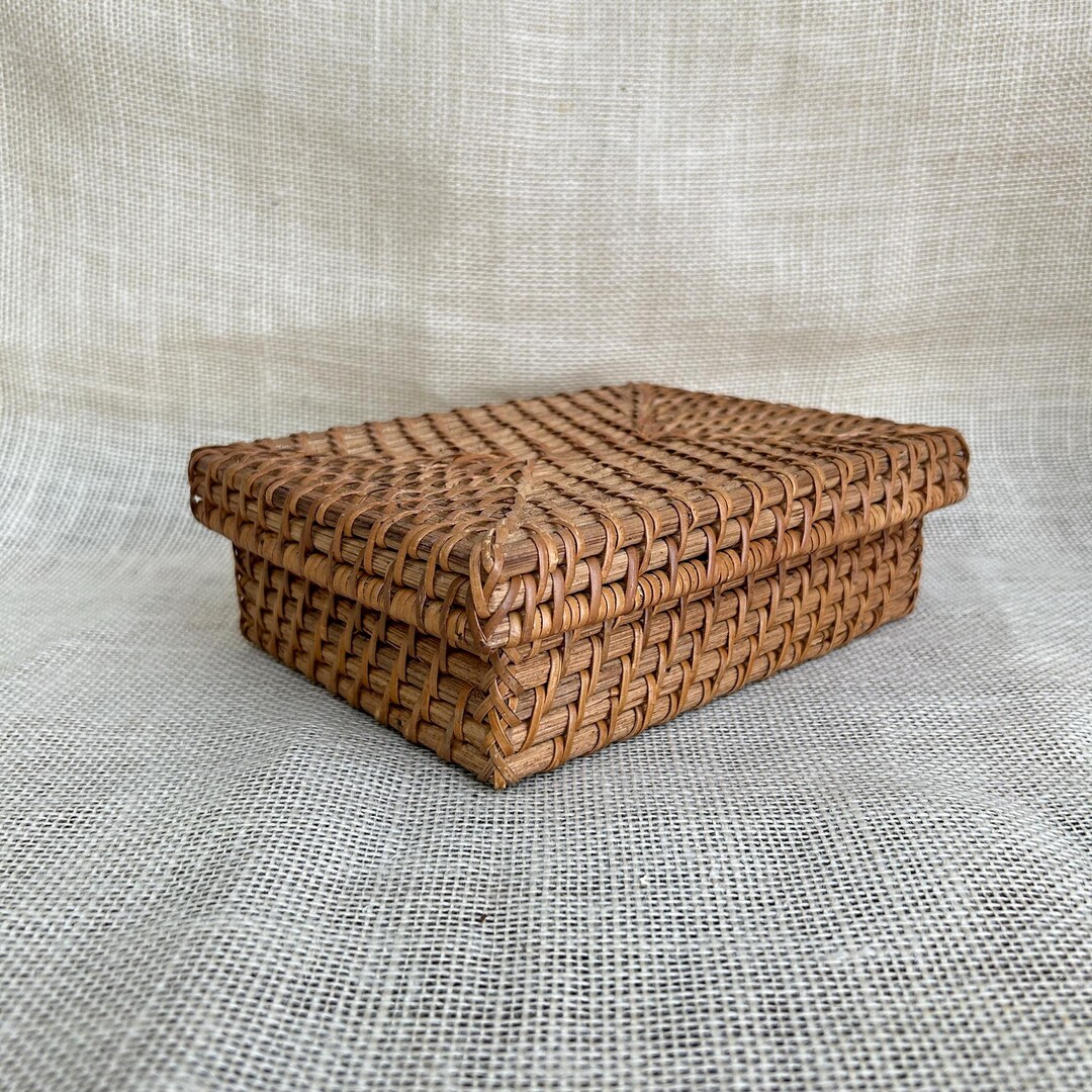 Vintage Rectangular Basket With Lidstraw Basketrattan Box Basketbasket ...