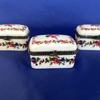 Vintage Lady Porcelain Dresser Box. Hand Painted Green Small Trinket ...