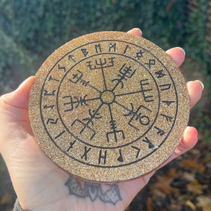 Vegvisir Rune Altar Plate Icelandic Magick Runes Runic Elder Futhark ...