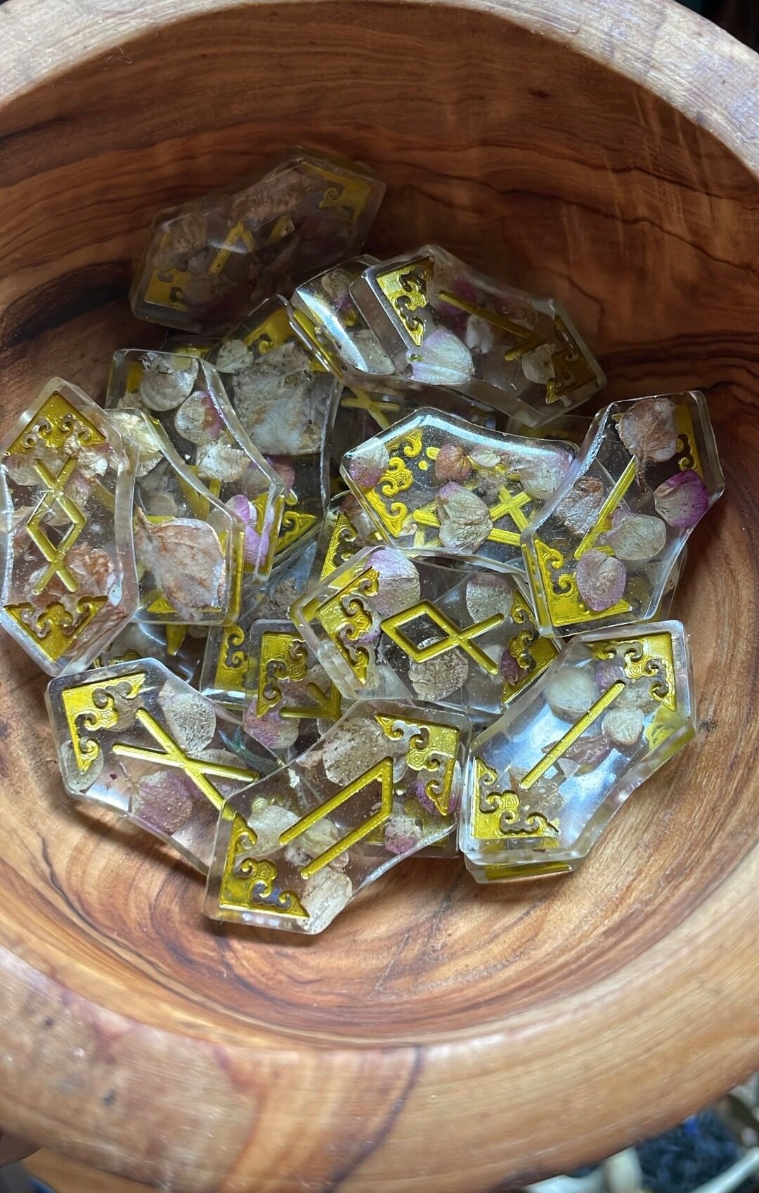Spirit Runes Elder Futhark - Dittany of Crete, Communication, Samhain ...
