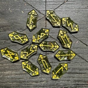Moss Elder Futhark Runes // Divination Magick - Etsy