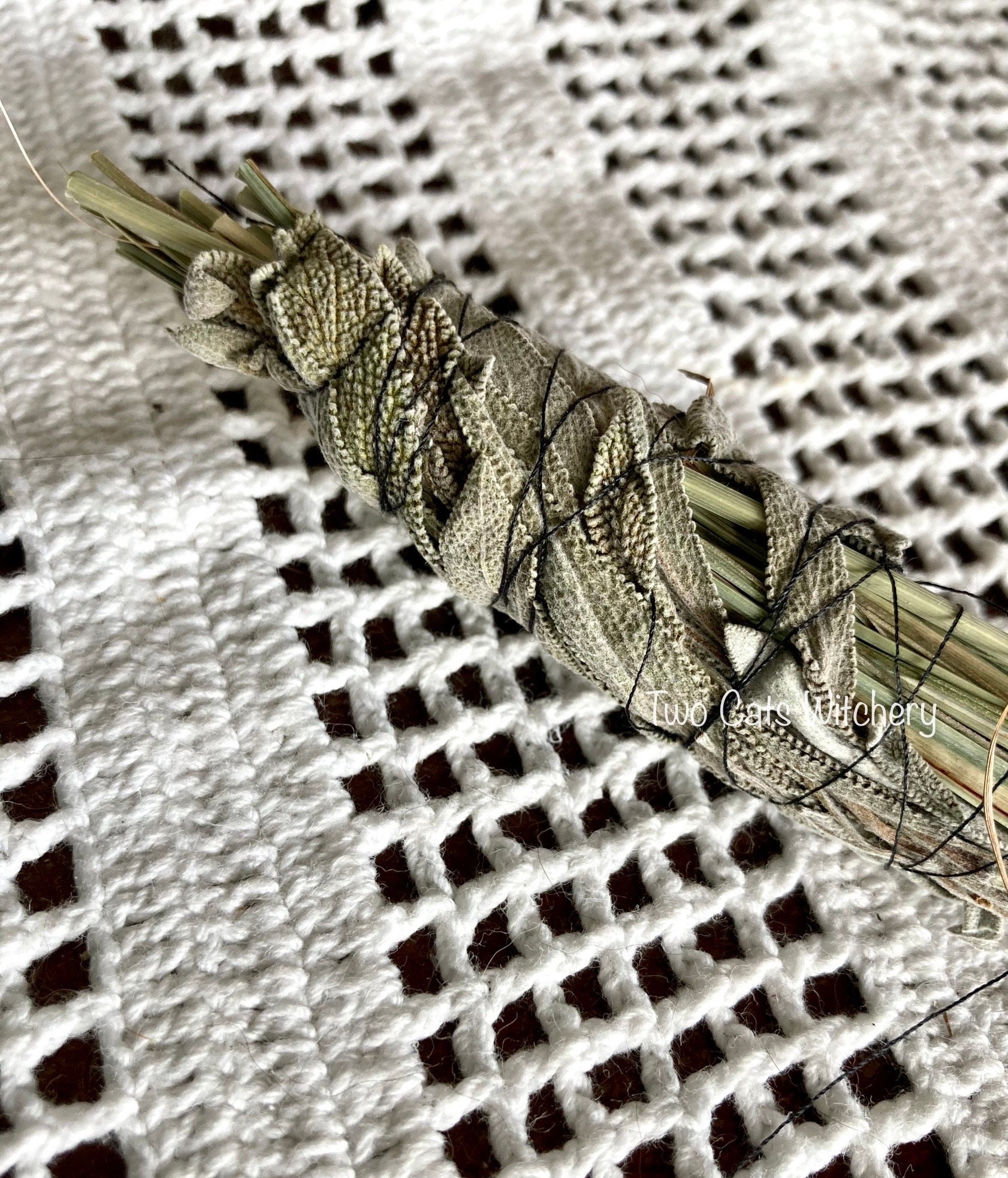 Sage Sweetgrass Energy Cleansing Bundle Smudge Stick. Banish Negativity ...