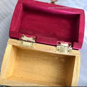 Steampunk Jewelry Box With Latch, Hot Air Balloon. Small Red Gold Hand ...