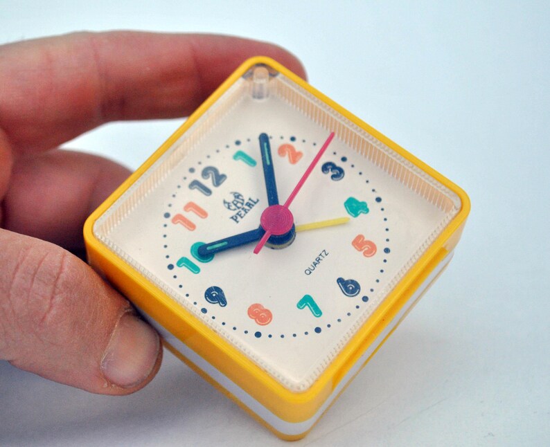 Yellow Vintage Minimal 90s Clock Decoration Housewarming Gift ...