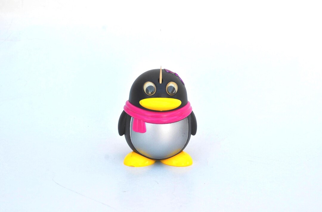 Vintage Penguin Toothpick Dispenser: Retro Plastic Kitchen Decor - Etsy