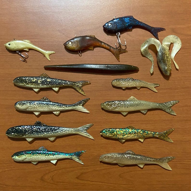 Baker’s Dozen Vintage Soft Plastic Lures Minnows Frog Old Fisherman Stash - Etsy
