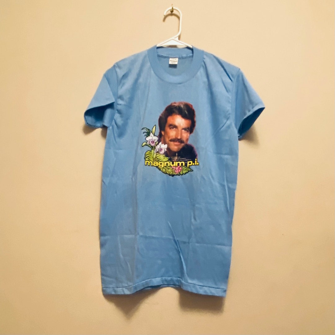 Vintage 80s 1982 Magnum P.I. Tshirt Tom Selleck Devknit M 38 - Etsy