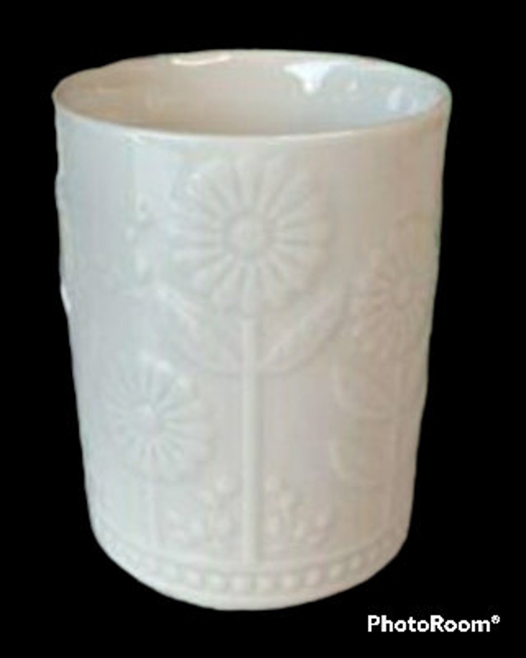 Starbucks White Embossed Daisy Floral Flower Mug 12oz White Coffee Mug ...