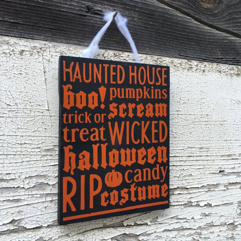 Halloween Sign- Haunted House - Etsy