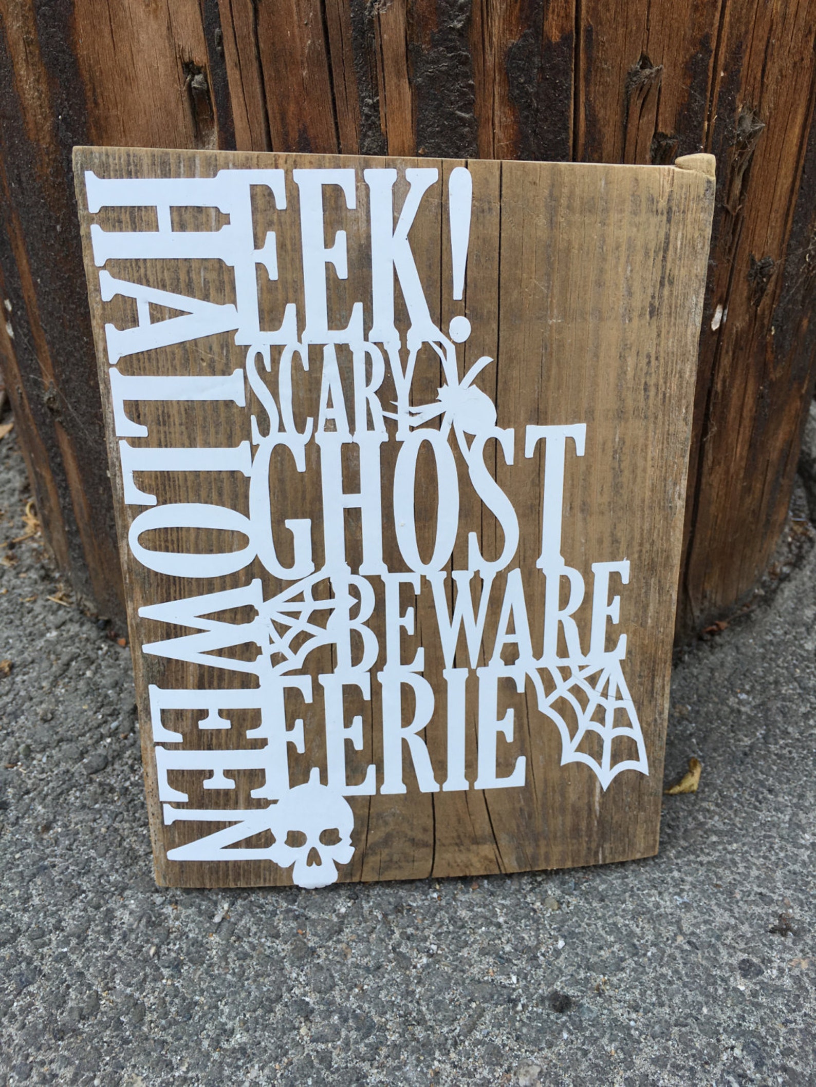 Halloween EEK Sign - Etsy