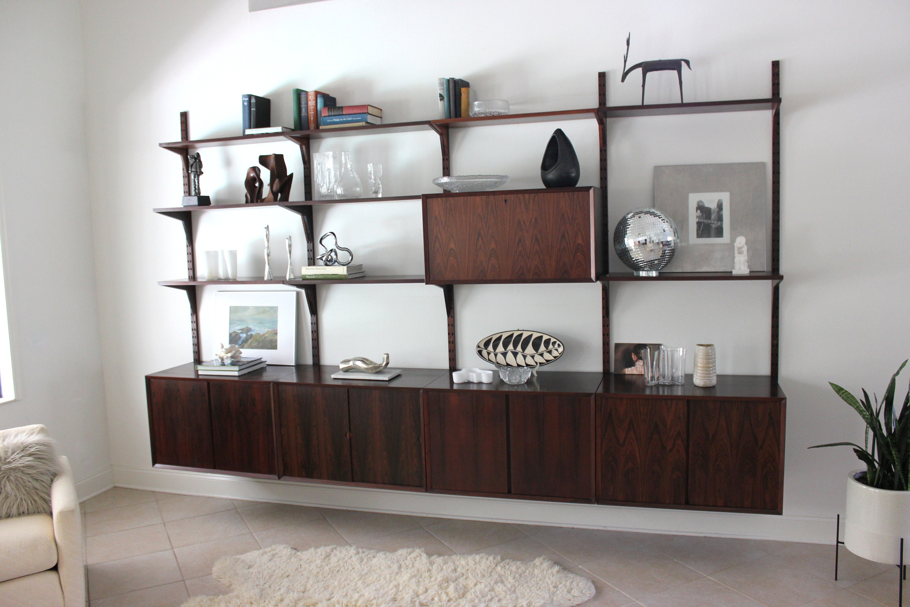 Cado Wall Unit
