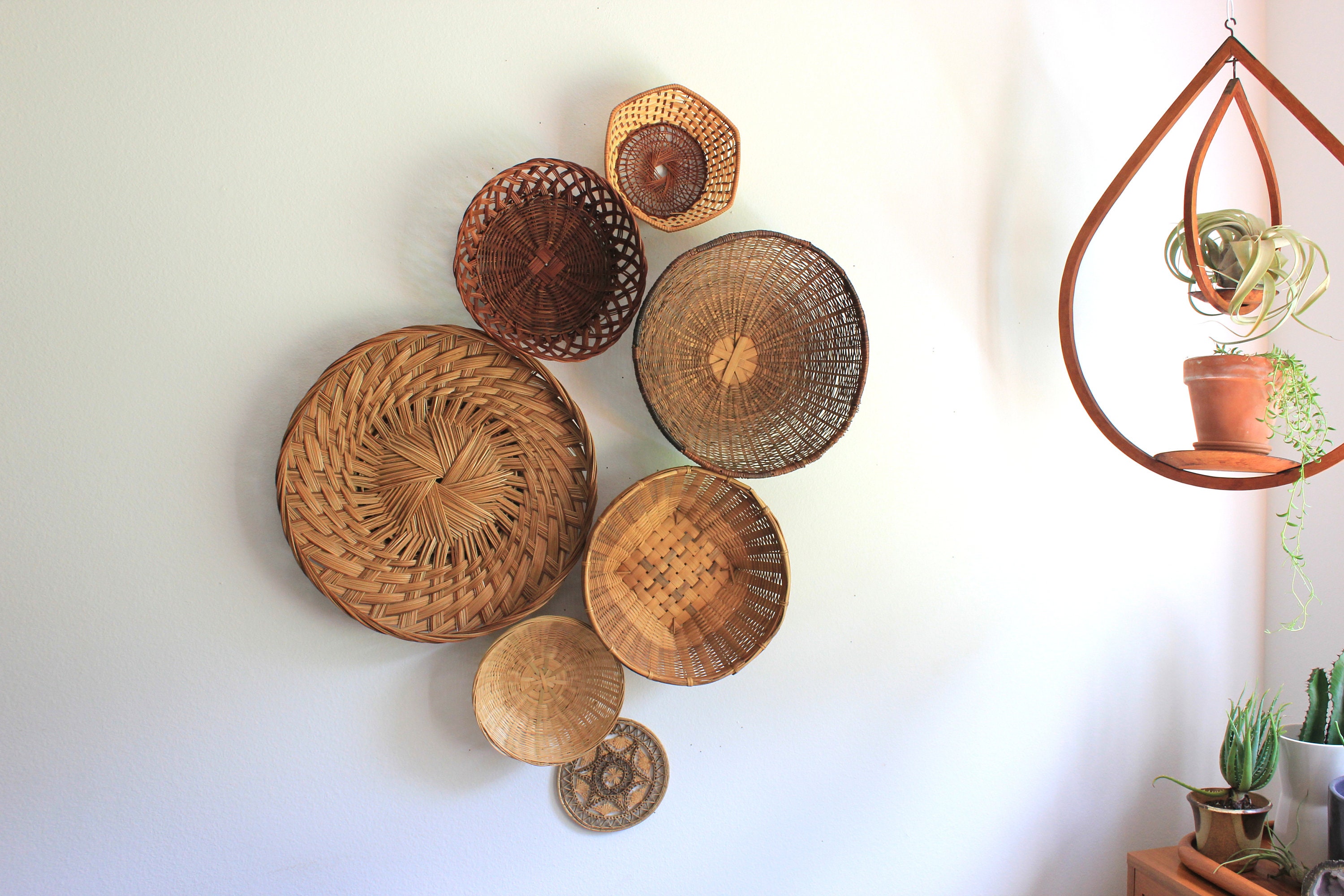 Beautiful Bohemian Basket Grouping Set of 7 Rattan Woven Wall Art