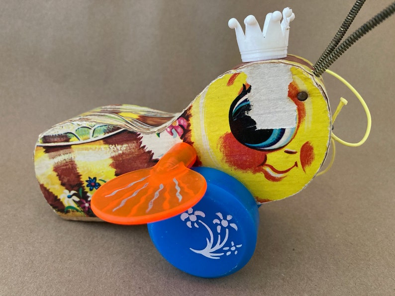1960s Fisher Price Queen Buzzy Bee 444 - Etsy