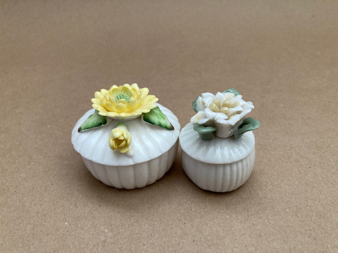 Vintage Pair of Bone China Trinket Boxes With 3 Dimensional Flowers on ...