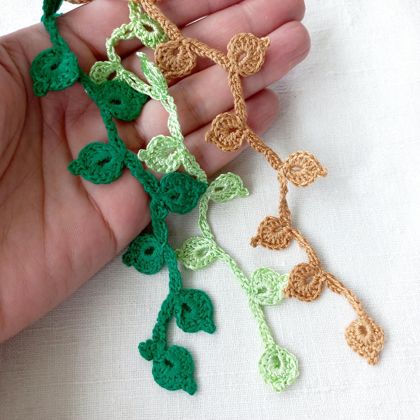 Crochet Branch With Mini Leaves Pattern Leaf Applique Crocheted Irish ...