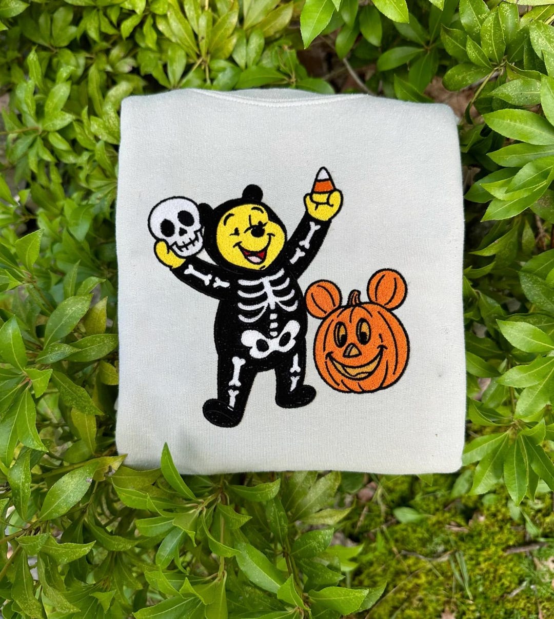 Winnie the Pooh Disneyland Embroidered T-shirt, Disney Halloween ...