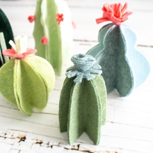 Cacti | Cactus PATTERN Cutting Template; 5 No-sew Felt or Paper Cacti ...