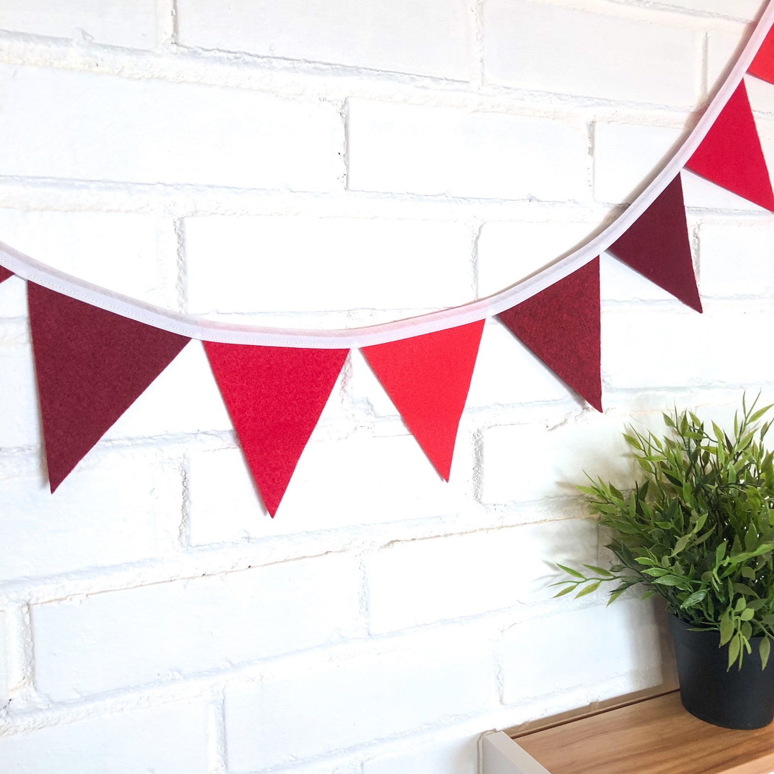 Red Felt Pennant Bunting Banner, Red Triangle Pennant Flag Garland, Red ...