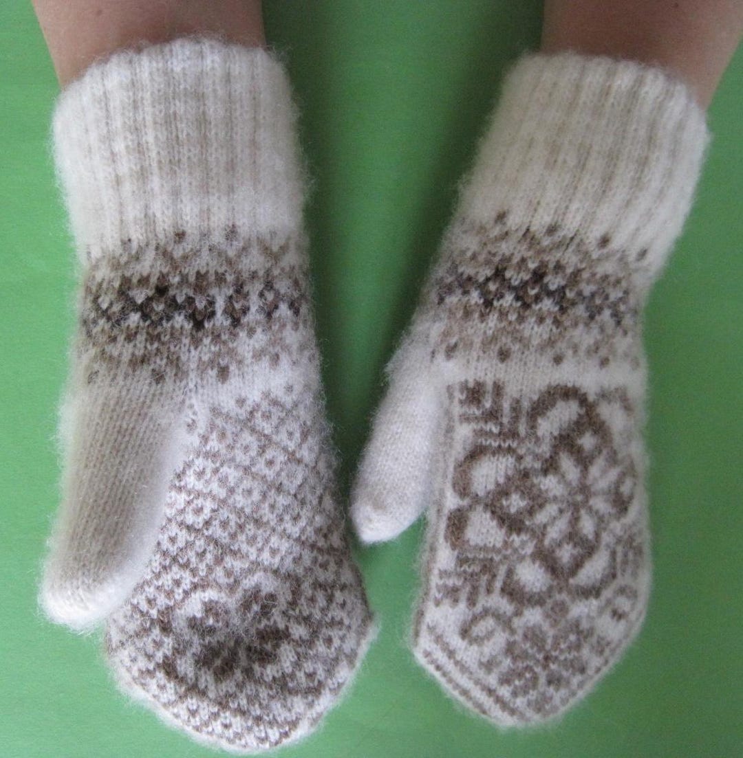 Norwegian Style Selbu Rose Pattern Nordic Mittens Knit Felt Natural ...
