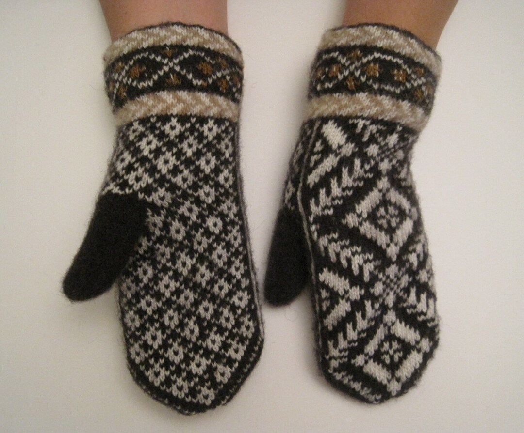 Traditional Fashion Celtic Three Color Patterns Knit and Felt Quality ...