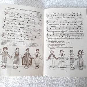 Wee Sing Around the World Music Book Hola Bonjour Ciao - Etsy