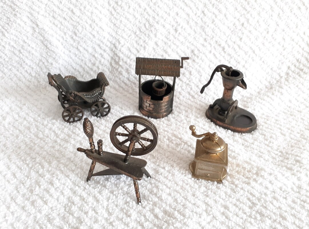 Durham Industries Die Cast Miniatures Holly Hobbie Wishing Well ...