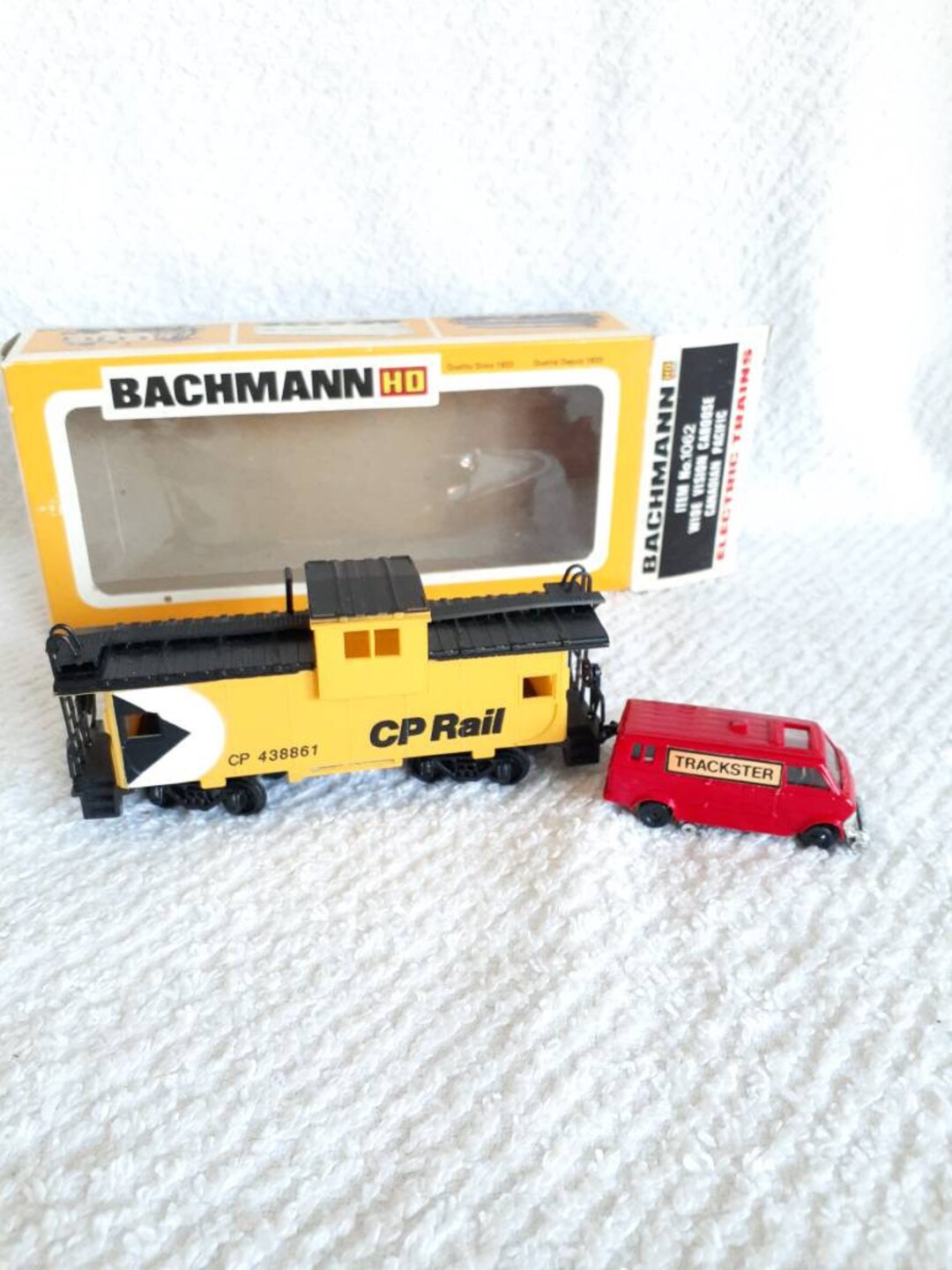 CP Rail Yellow Caboose With Trackster Van Bachmann Box Vintage Toy ...