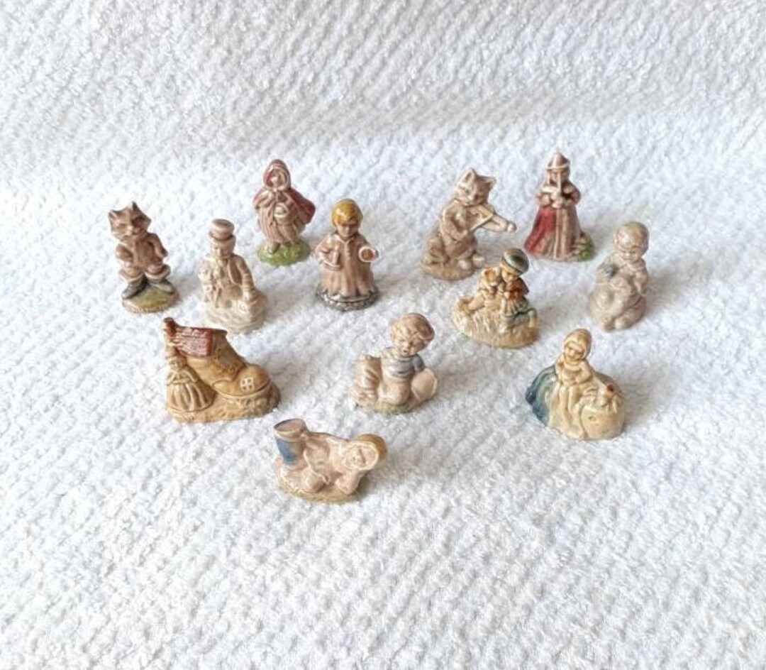 Red Rose Tea Figurines Vintage Wade Nursery Rhyme Lot of Twelve - Etsy