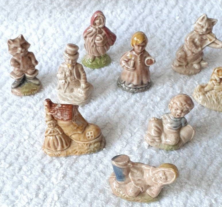 Red Rose Tea Figurines Vintage Wade Nursery Rhyme Lot of - Etsy