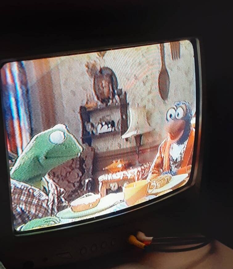VHS Muppets From Space Tested Movie Jim Henson Gonzo Miss Piggy Kermit ...