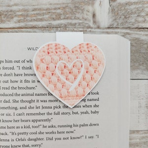 Queen of Hearts Magnetic Bookmark - Cute Heart Magnetic Bookmark ...