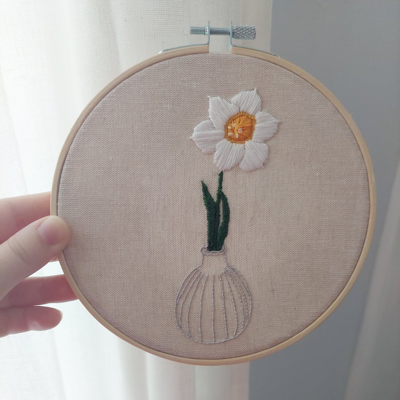 PDF Pattern-daffodil Embroidery Pattern-floral Hand Embroidery-beginner ...