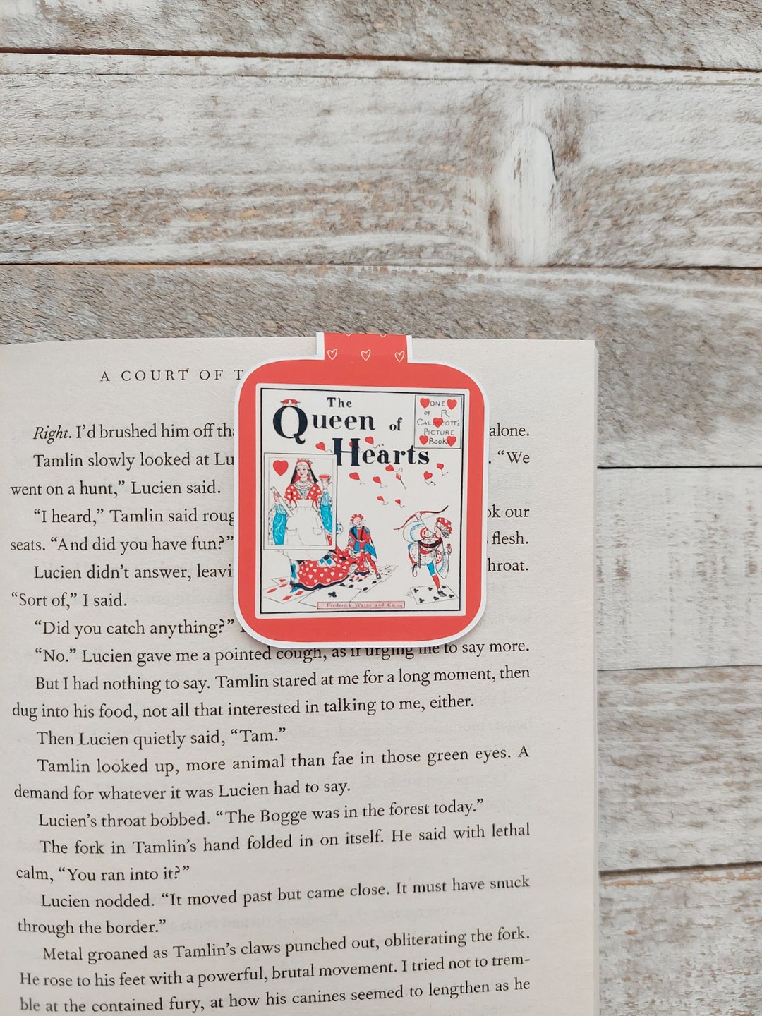 Queen of Hearts Magnetic Bookmark - Cute Heart Magnetic Bookmark ...