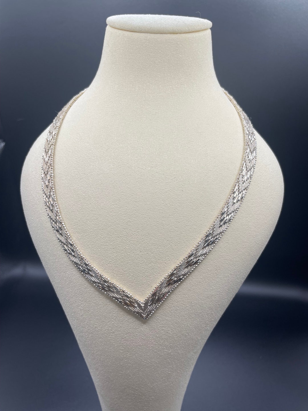 Silver V-necklace - Etsy