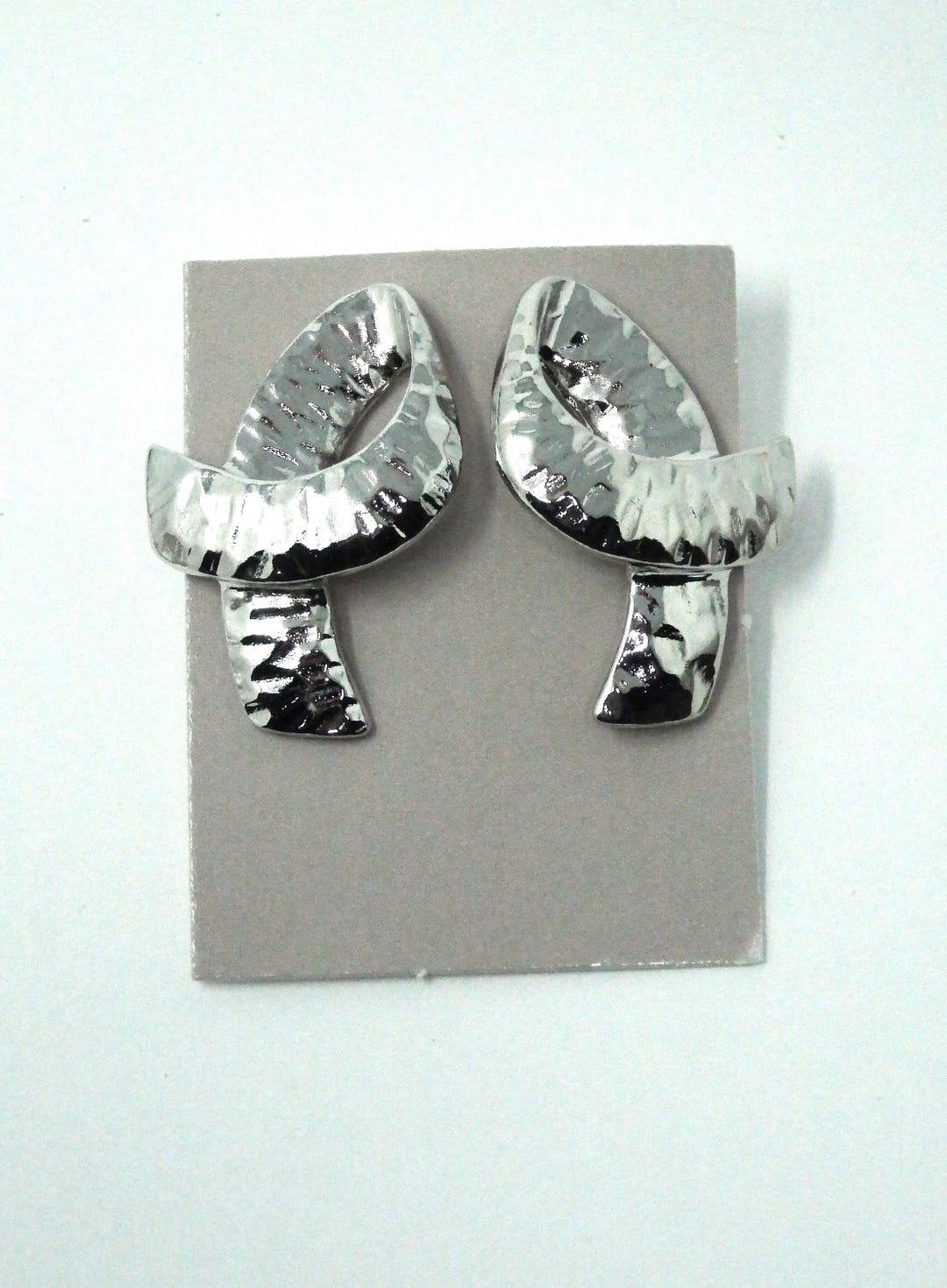 Vintage Avon Hammered Loop Pierced Earrings. NIB - Etsy