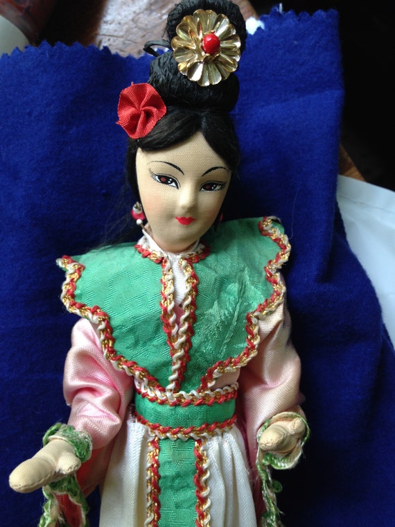 Ancient Chinese Porcelain Dolls